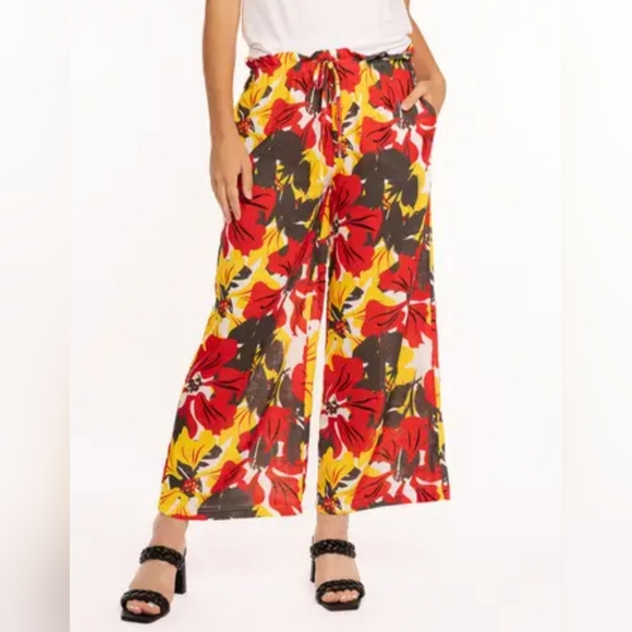 M.MADE IN ITALY | Pants & Jumpsuits | M Made In Italy Floral Print ...